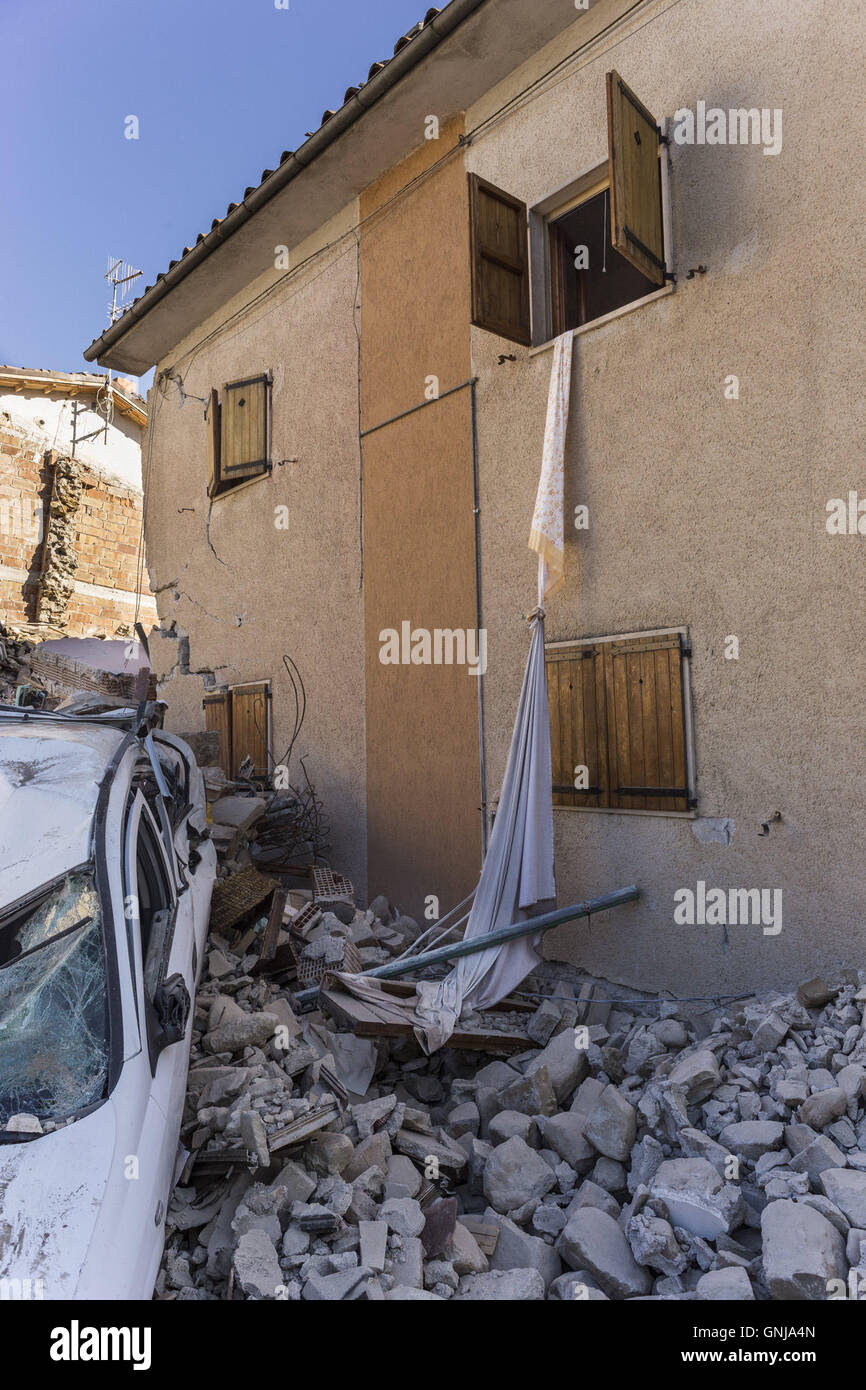 Aftermath earthquake amatrice hi-res stock photography and images - Alamy
