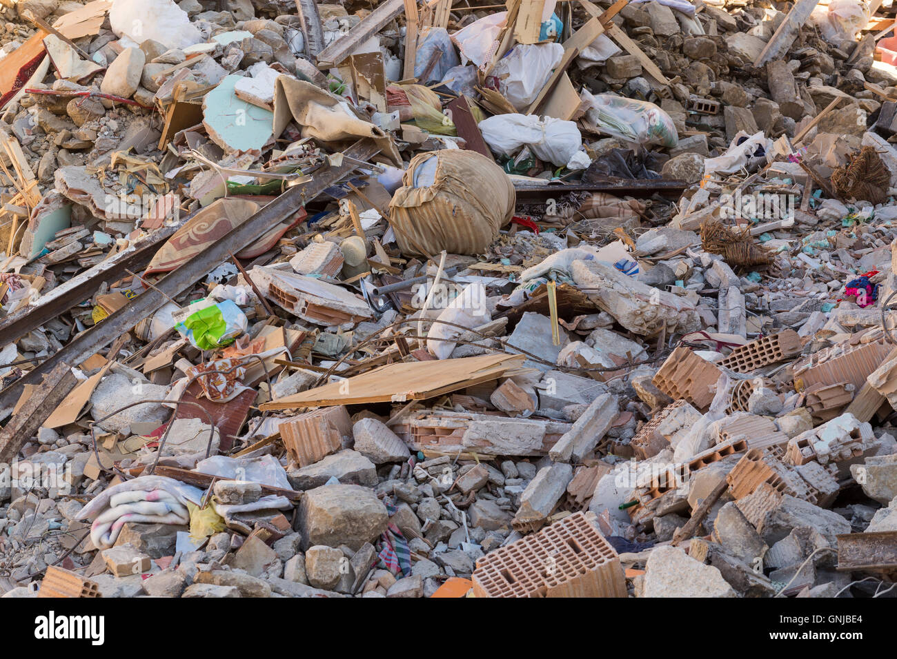 Aftermath earthquake amatrice hi-res stock photography and images - Alamy