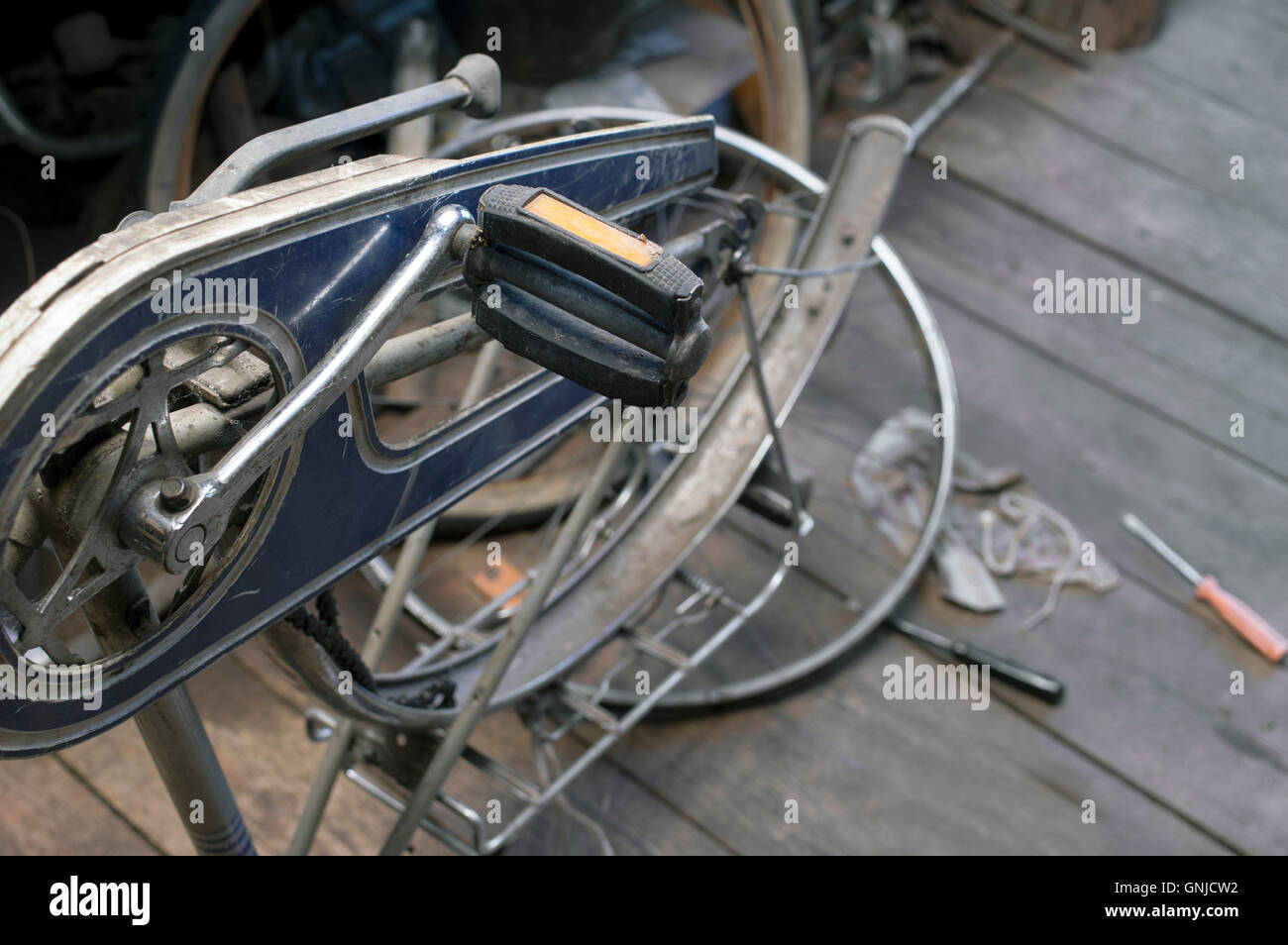 Bicycle repair tools hi-res stock photography and images - Alamy