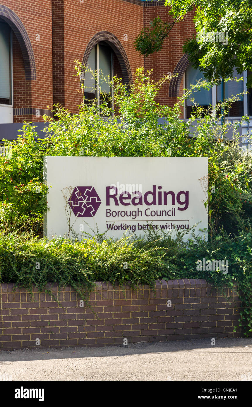 A view of the outside or Reading Borough Council offices Stock Photo ...