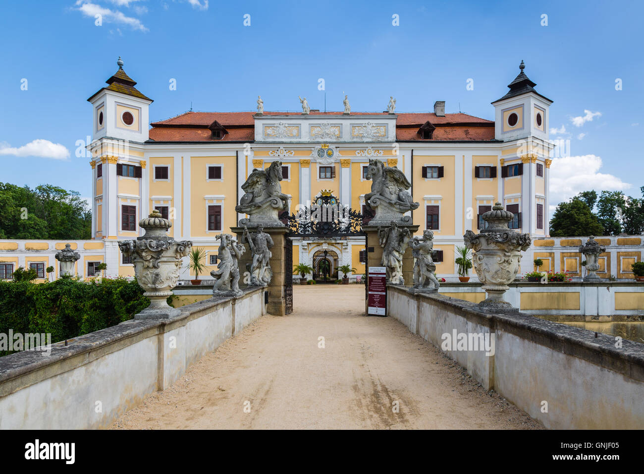 Czech parks hi-res stock photography and images - Alamy