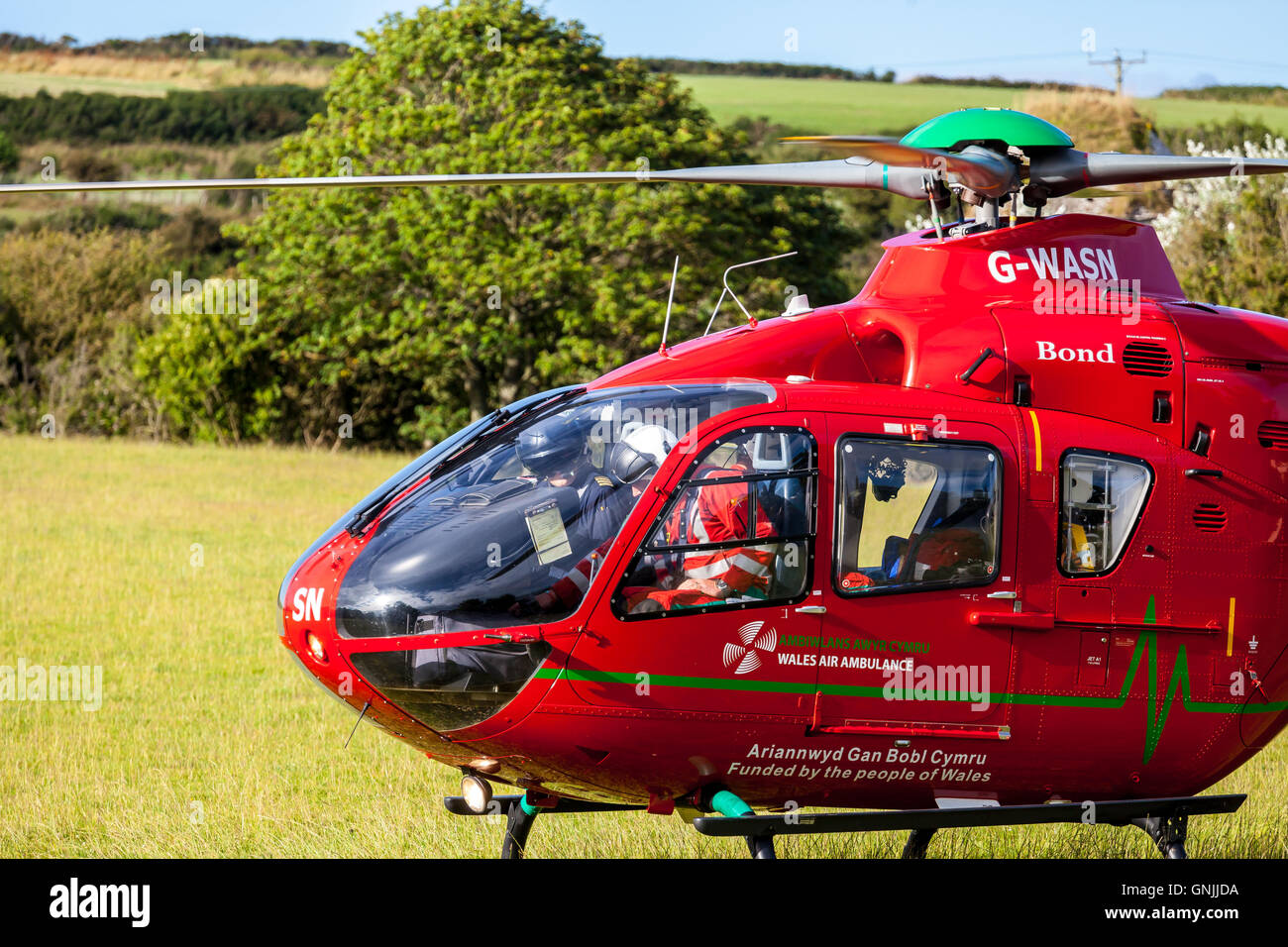 Ambulance in action hi-res stock photography and images - Alamy