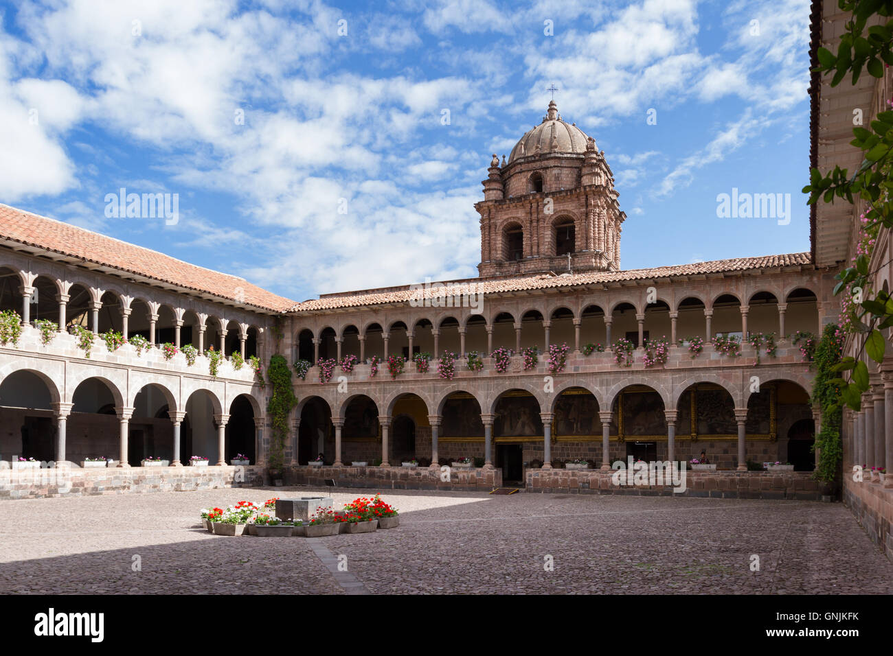 Cusco cathedral interior hi-res stock photography and images - Alamy