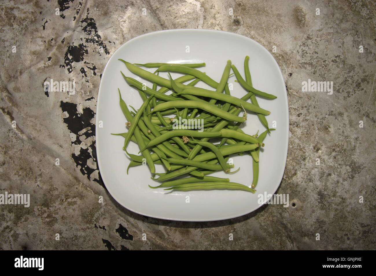 Metal garden table hi-res stock photography and images - Alamy