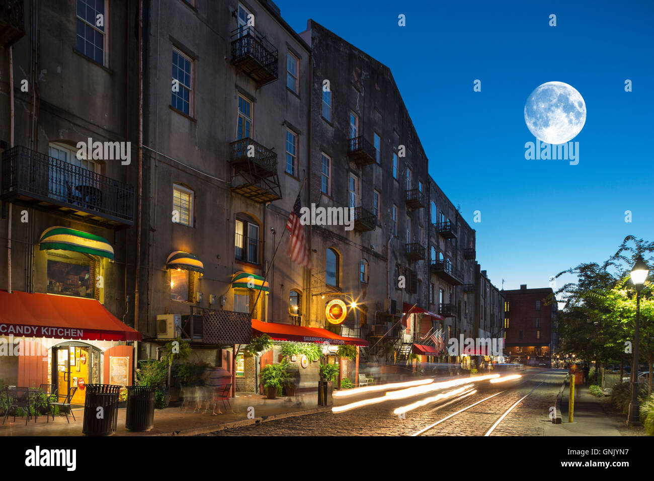 HISTORIC RIVER STREET BUILDINGS SAVANNAH GEORGIA USA Stock Photo - Alamy
