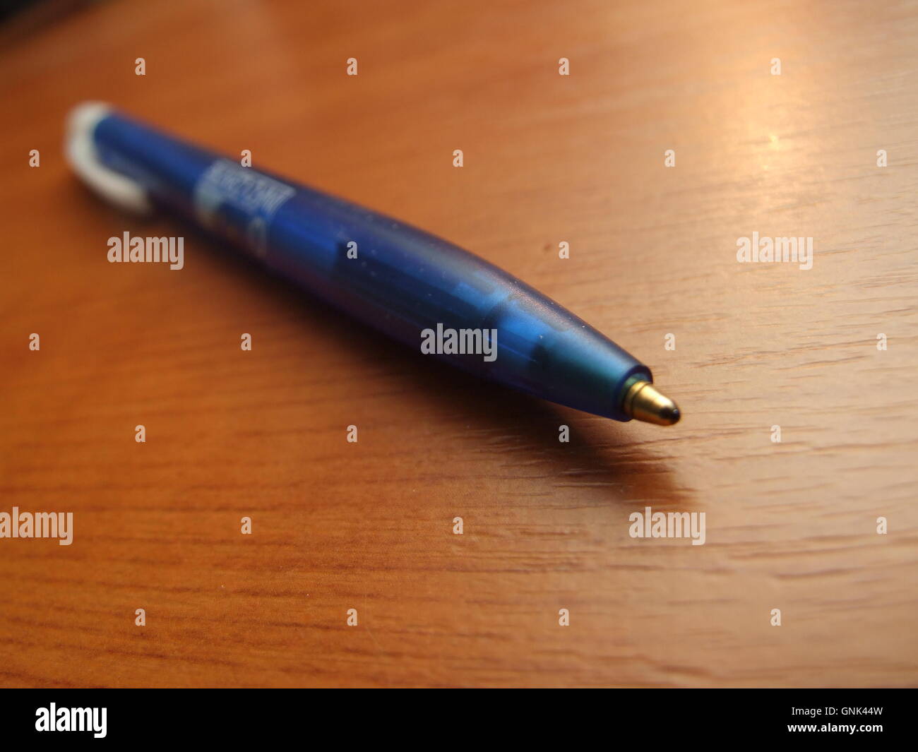 Signing sign ballpoint blue signature hi-res stock photography and ...