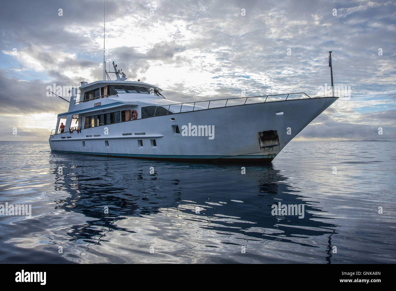 Boat sailing near tropical hi-res stock photography and images - Alamy