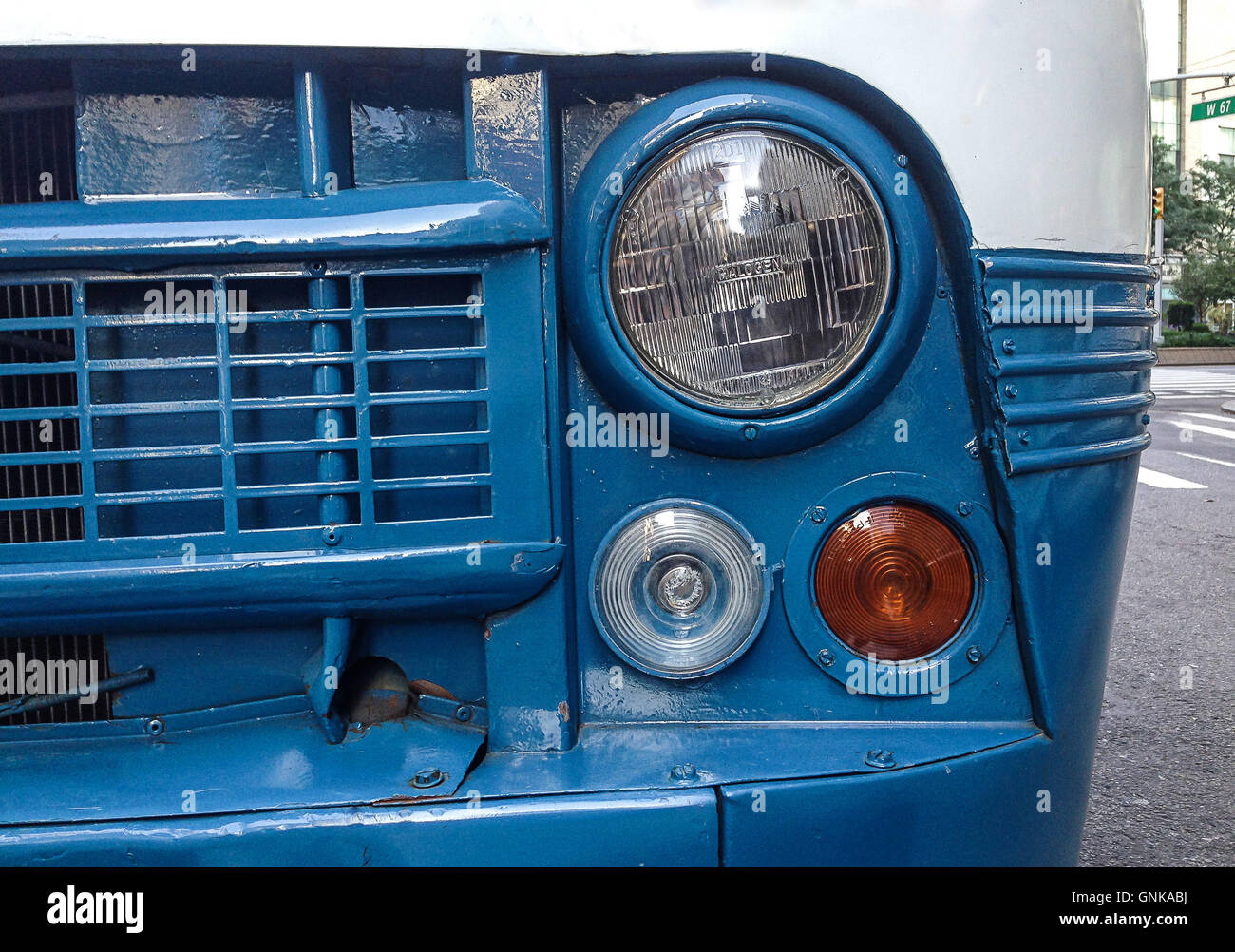 Old ford bus hi-res stock photography and images - Alamy