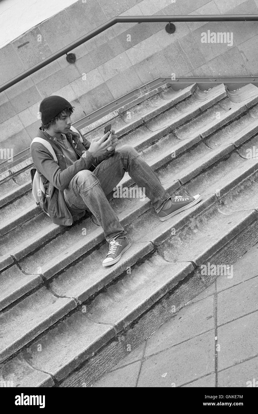 Homeless people street hi-res stock photography and images - Alamy