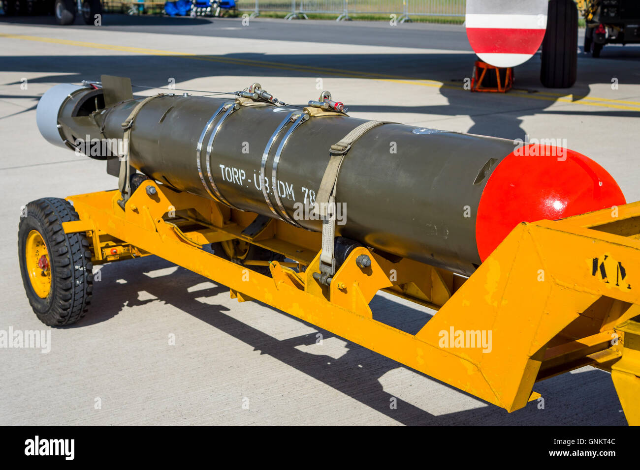 Lightweight torpedo hi-res stock photography and images - Alamy