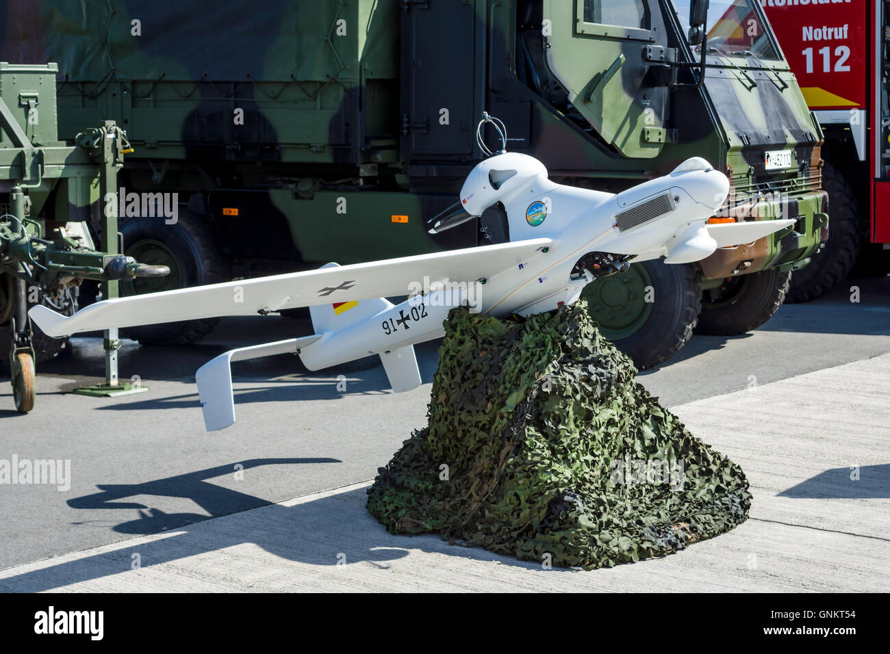 Emt luna x 2000 hi-res stock photography and images - Alamy