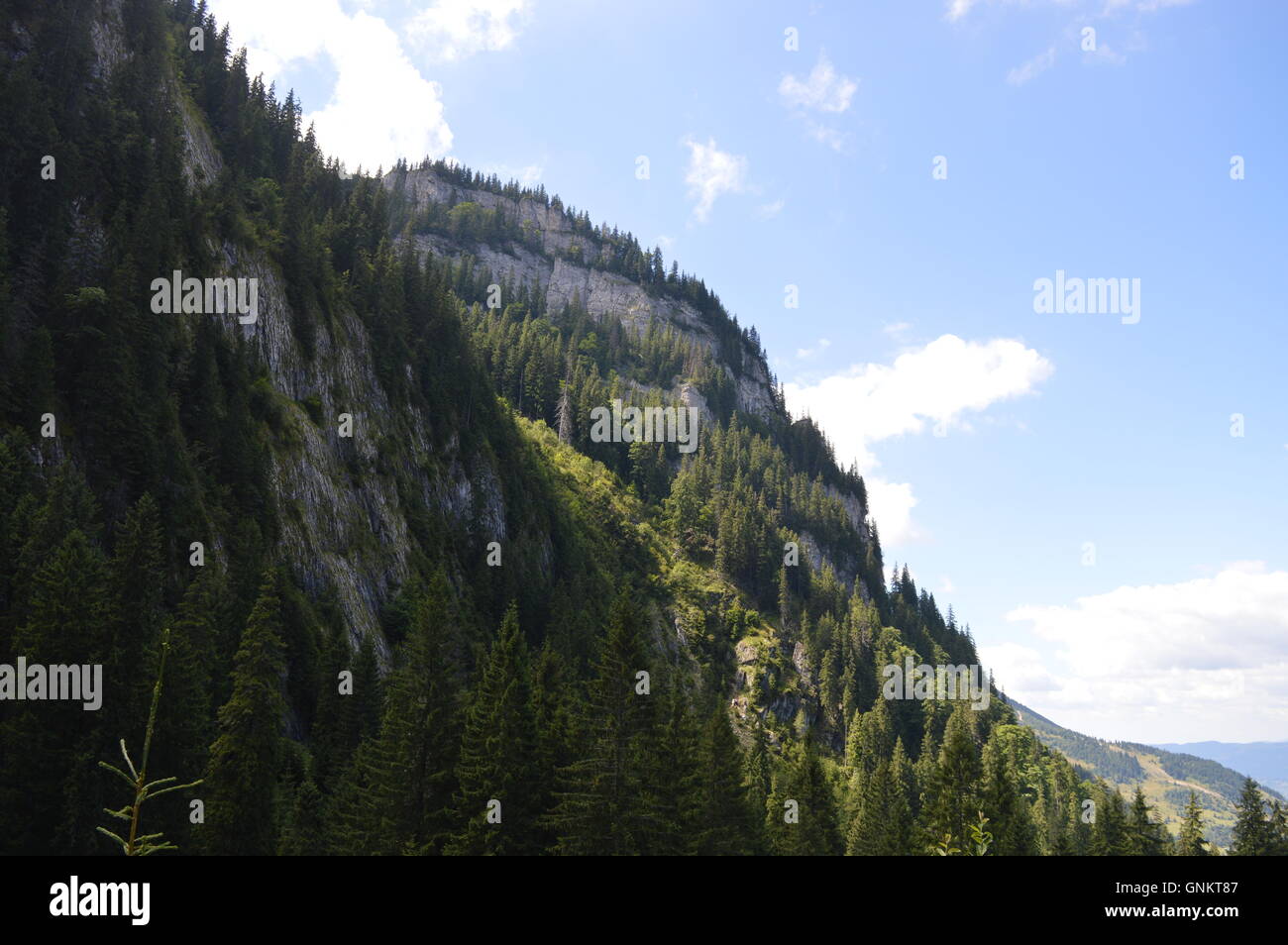 Side of a mountain hi-res stock photography and images - Alamy