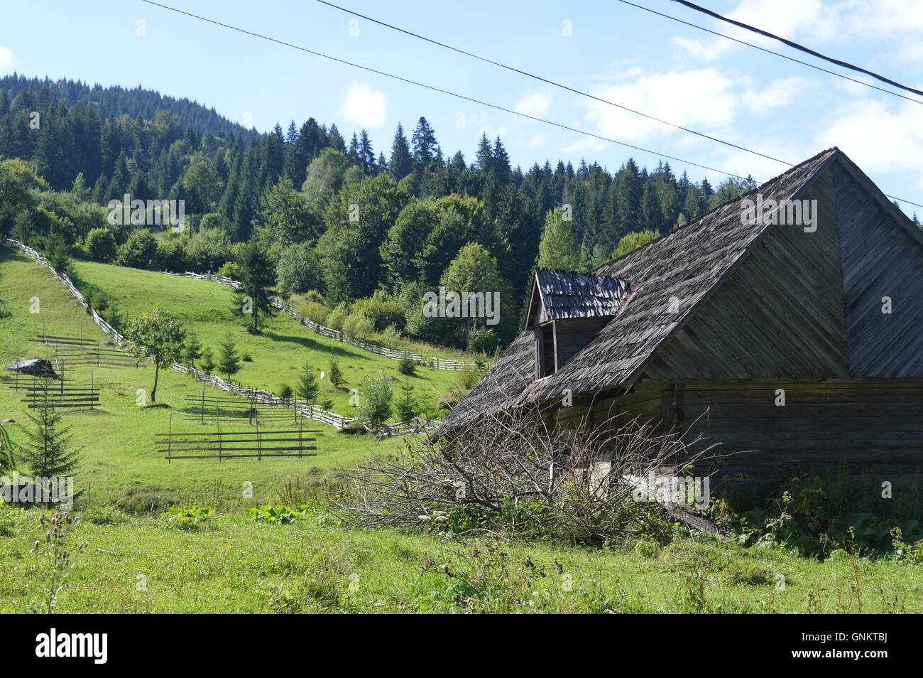 Isolated house countryside hi-res stock photography and images - Alamy