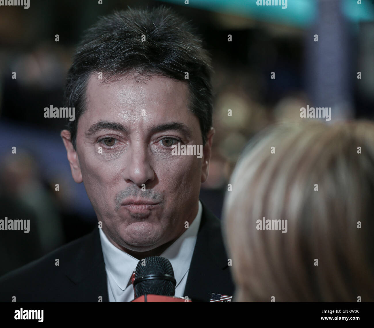 Scott baio 2016 hi-res stock photography and images - Alamy