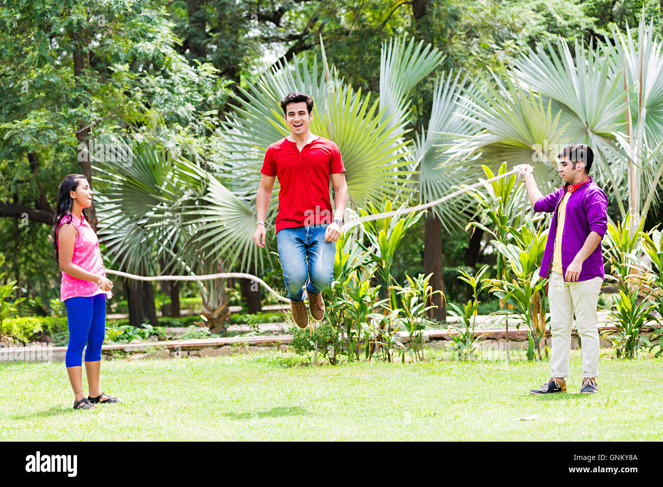 Asia girls skipping hi-res stock photography and images - Alamy