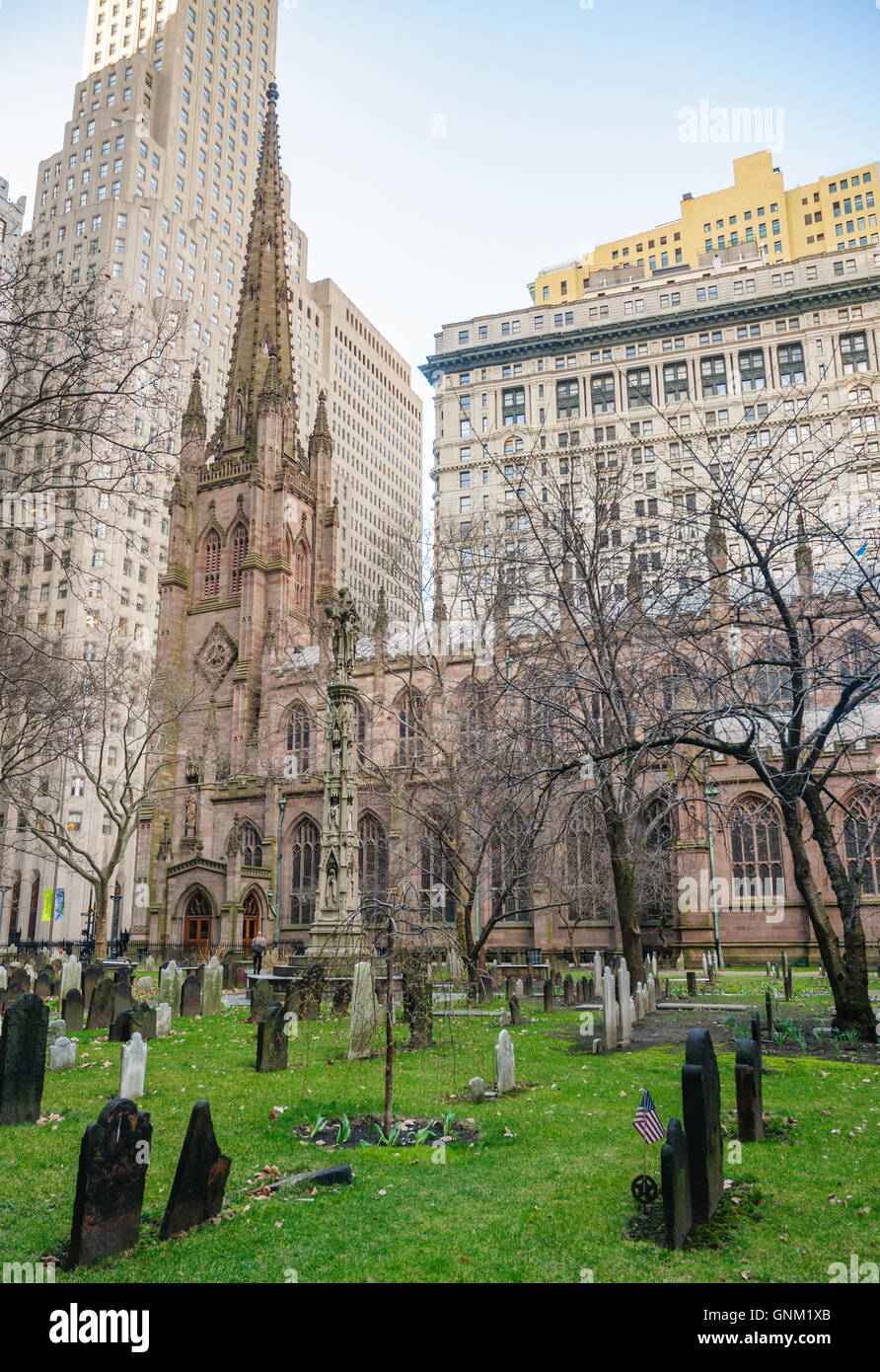 Trinity church new york hi-res stock photography and images - Alamy