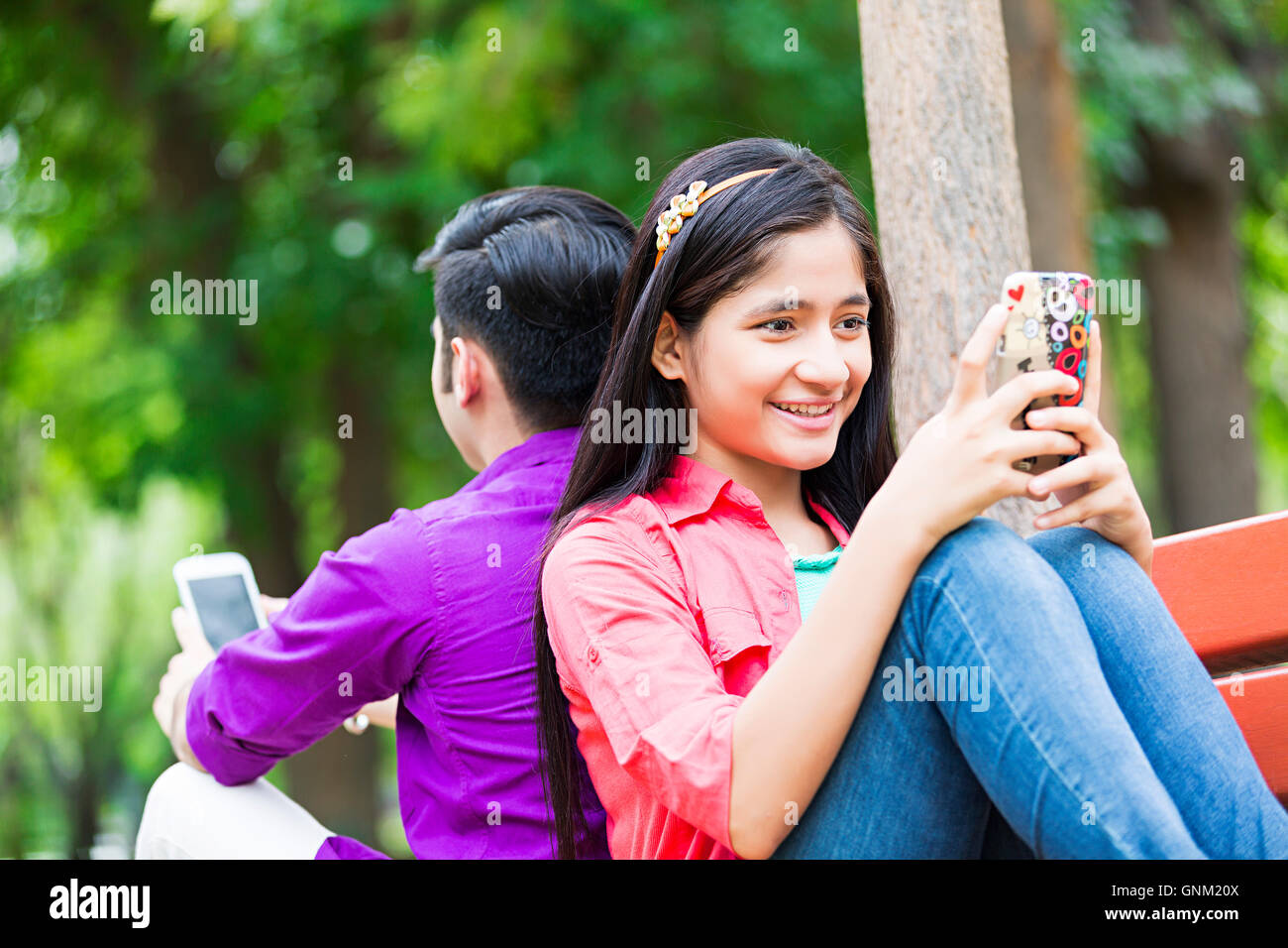 Girl and boy chatting hi-res stock photography and images - Alamy
