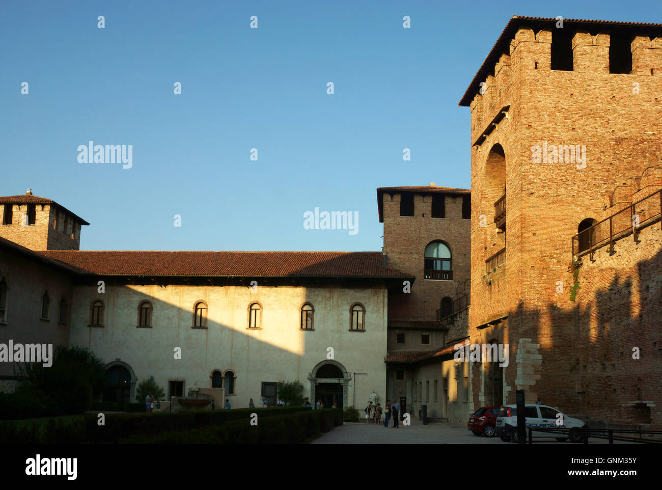 Verona italy castelvecchio castle hi-res stock photography and images ...