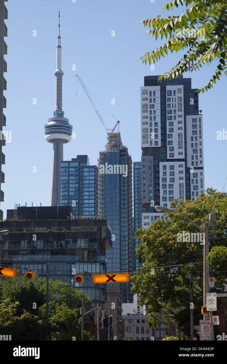 CN Tower with the Dominion Public Building to the left, Toronto ...