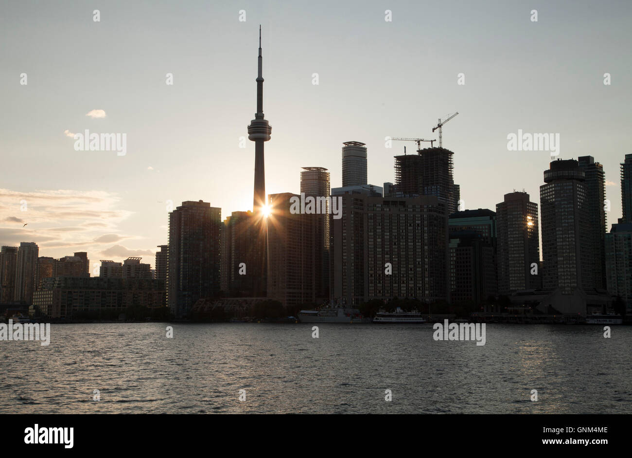 Downtown toronto skyline hi-res stock photography and images - Alamy