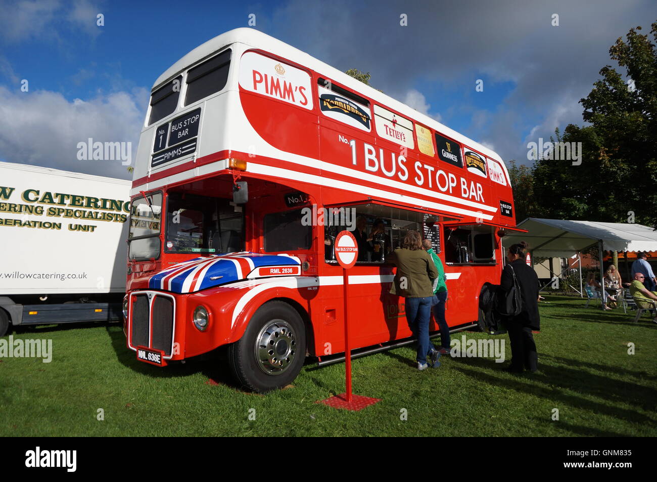 Bus bar hi-res stock photography and images - Alamy