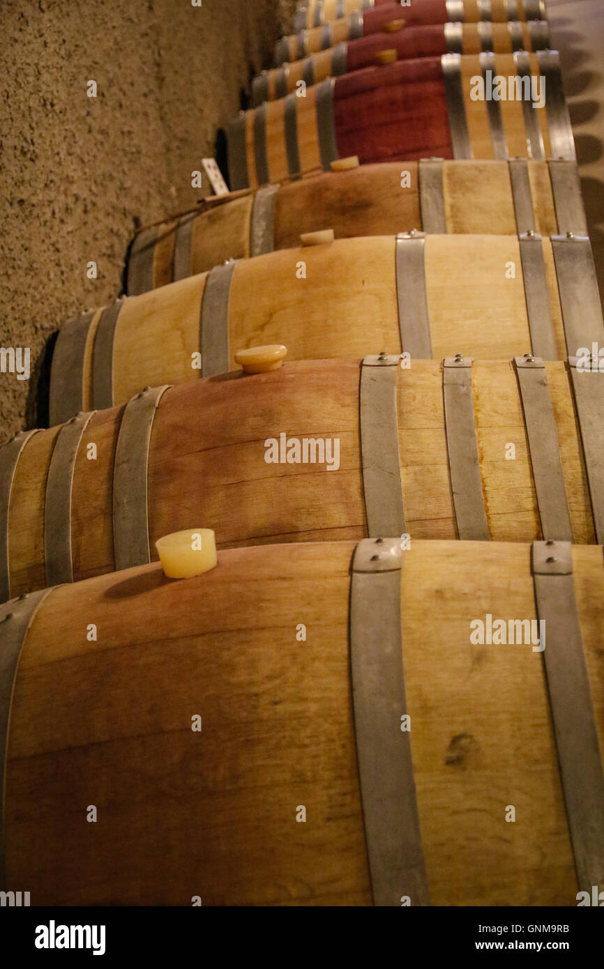 Making wine barrels hi-res stock photography and images - Alamy