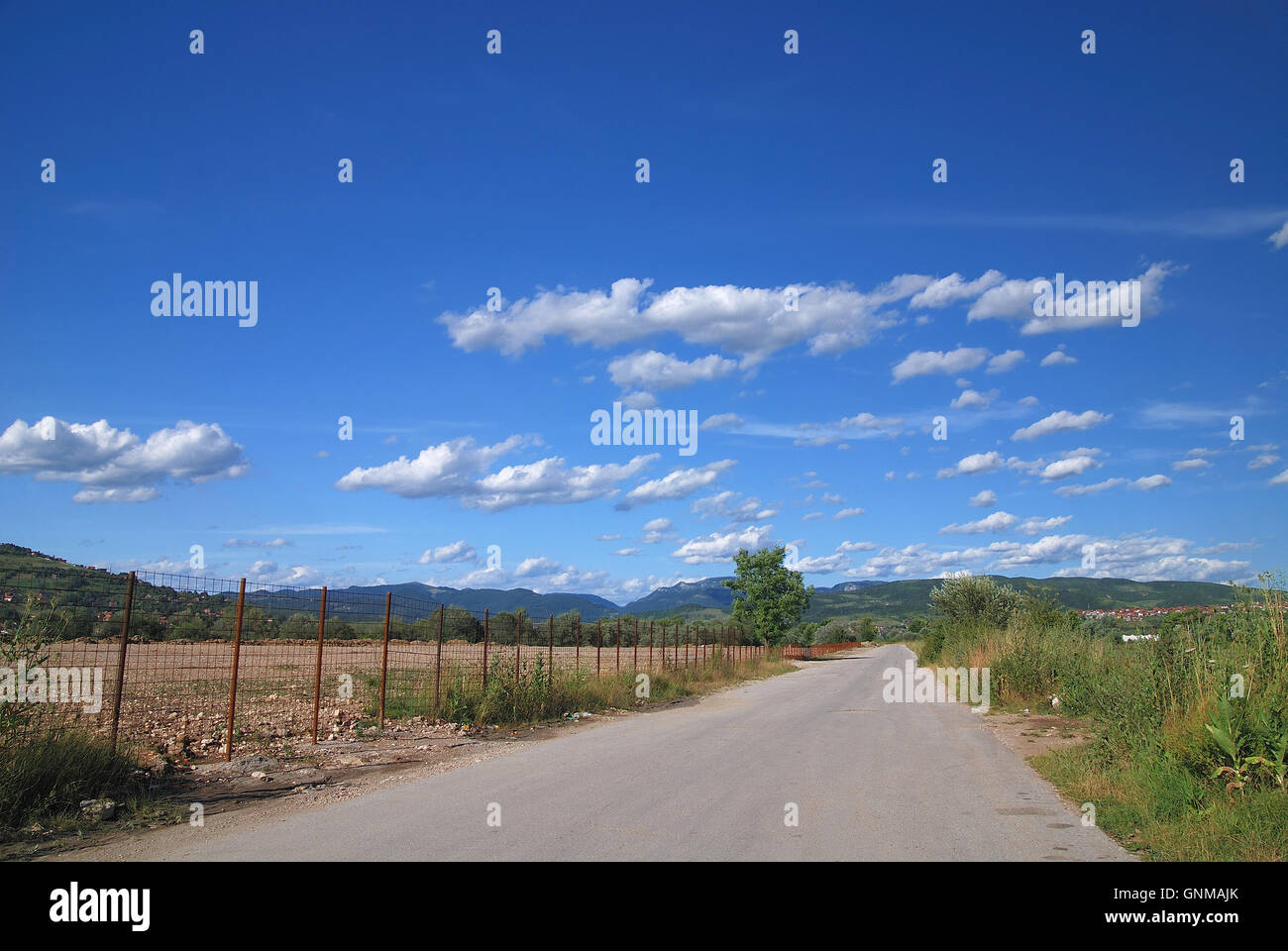 Take the long road home hi-res stock photography and images - Alamy