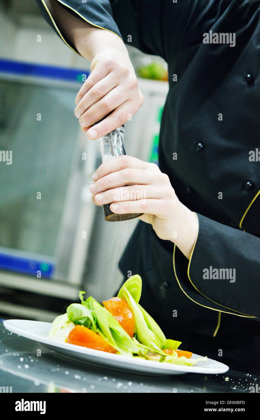 chef preparing meal Stock Photo - Alamy