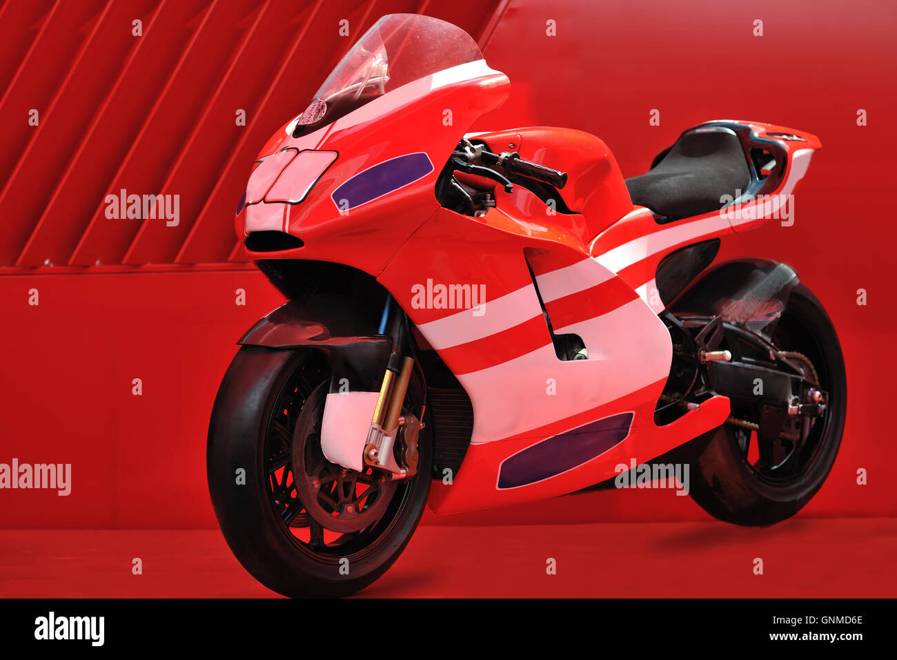 red motor bike Stock Photo - Alamy