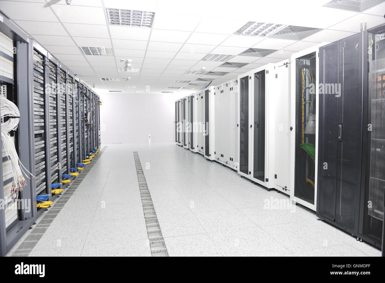 network server room Stock Photo - Alamy