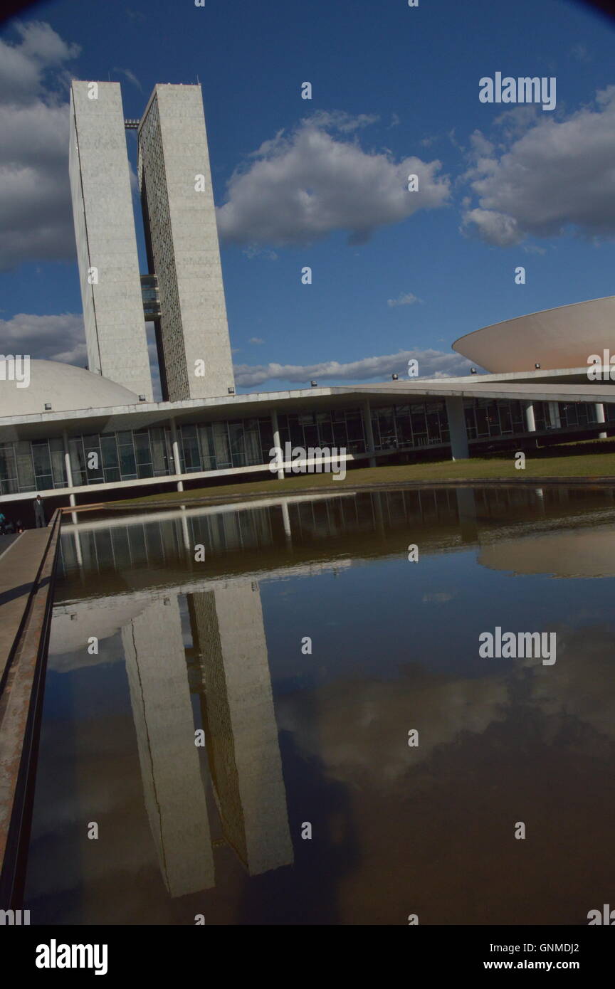 Tres poderes hi-res stock photography and images - Alamy