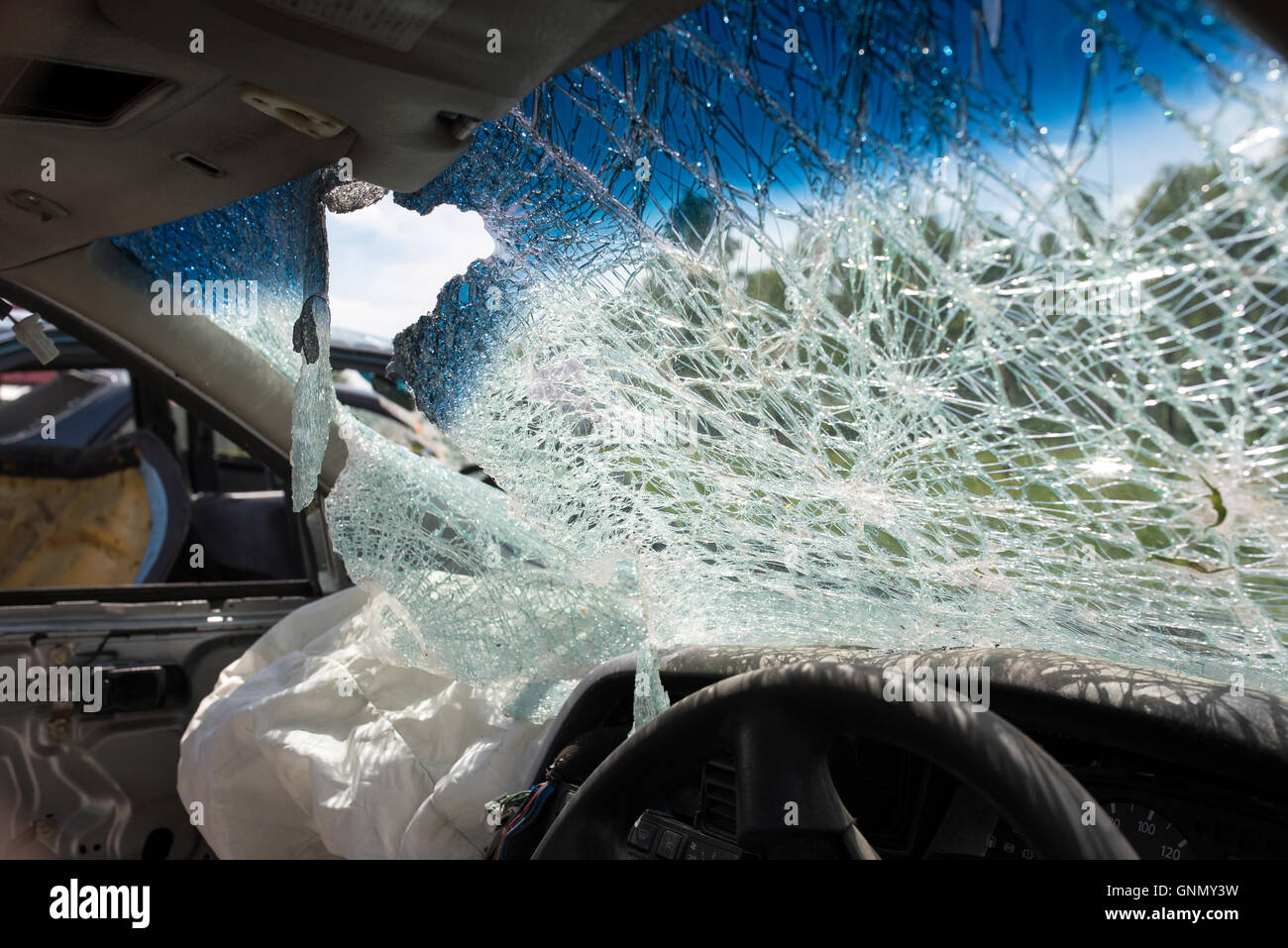 Car smash hi-res stock photography and images - Alamy
