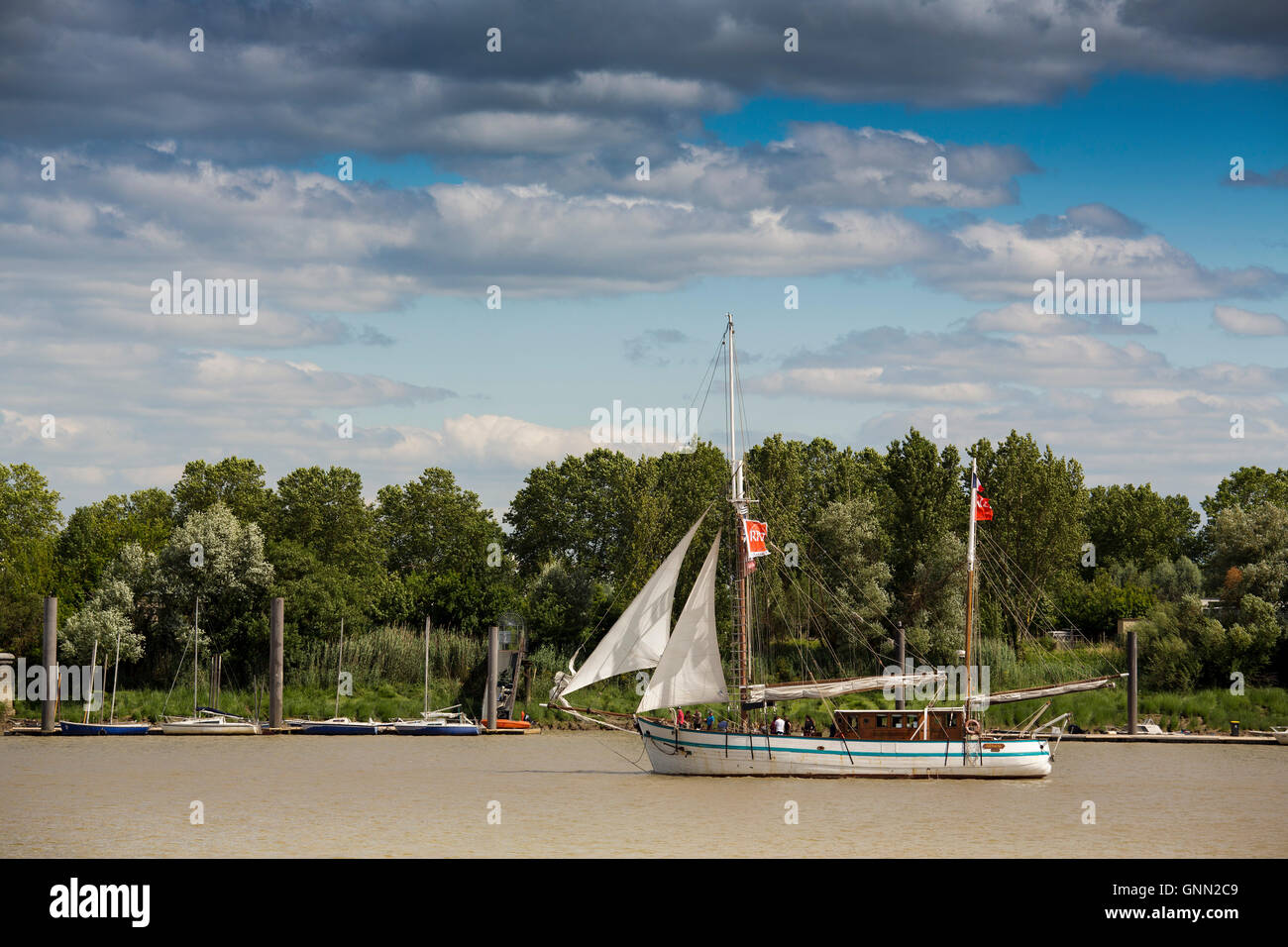Recreational boat boat hi-res stock photography and images - Alamy