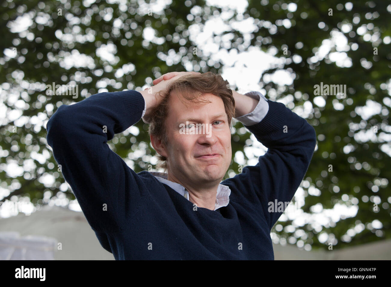 British journalist luke harding hi-res stock photography and images - Alamy