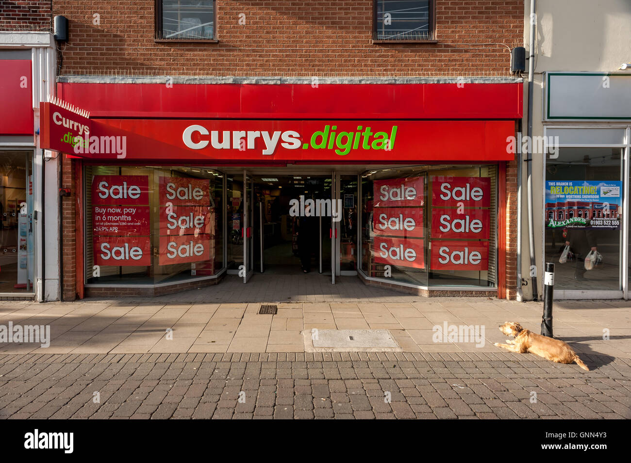 A branch of Currys Digital on George Street Hove Stock Photo - Alamy
