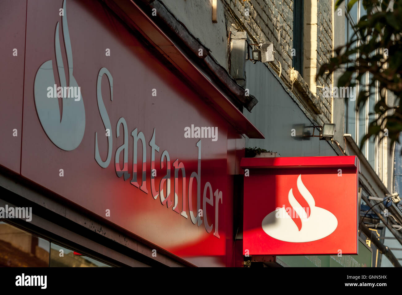 Signage for the Santander Spanish banking group Stock Photo - Alamy