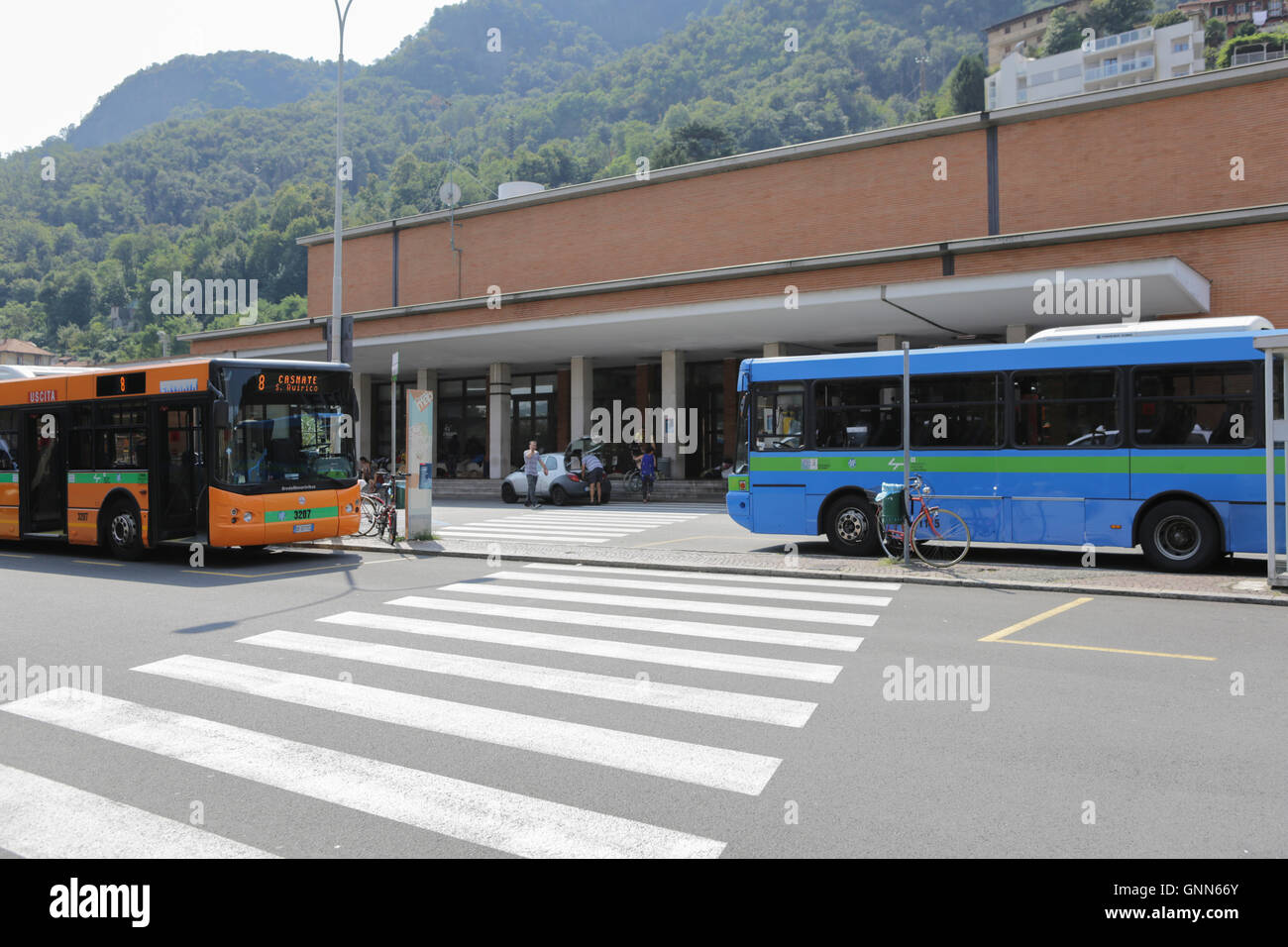 Como san giovanni railway station hi-res stock photography and images ...