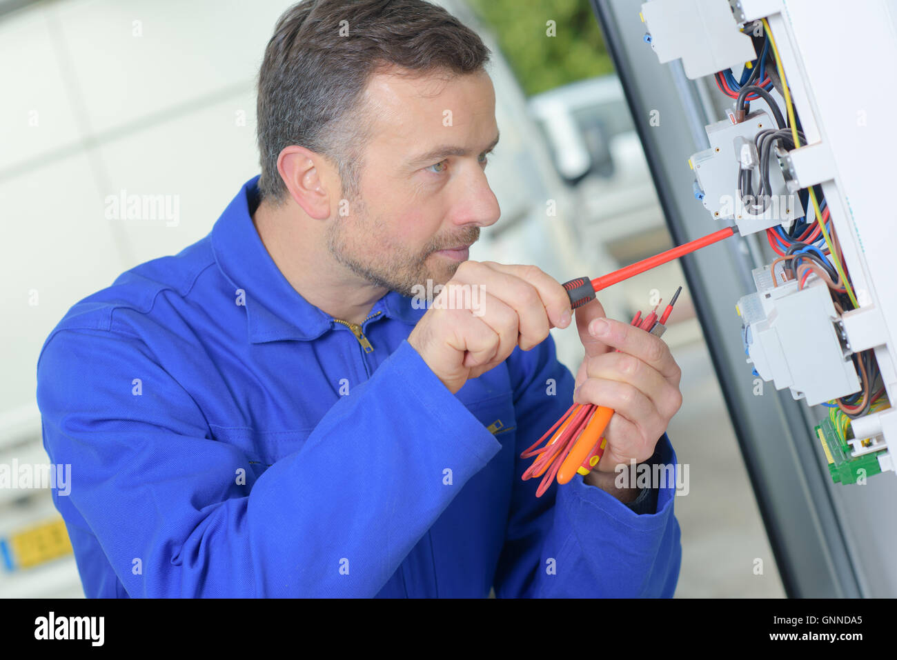 Replacing a faulty fuse Stock Photo - Alamy