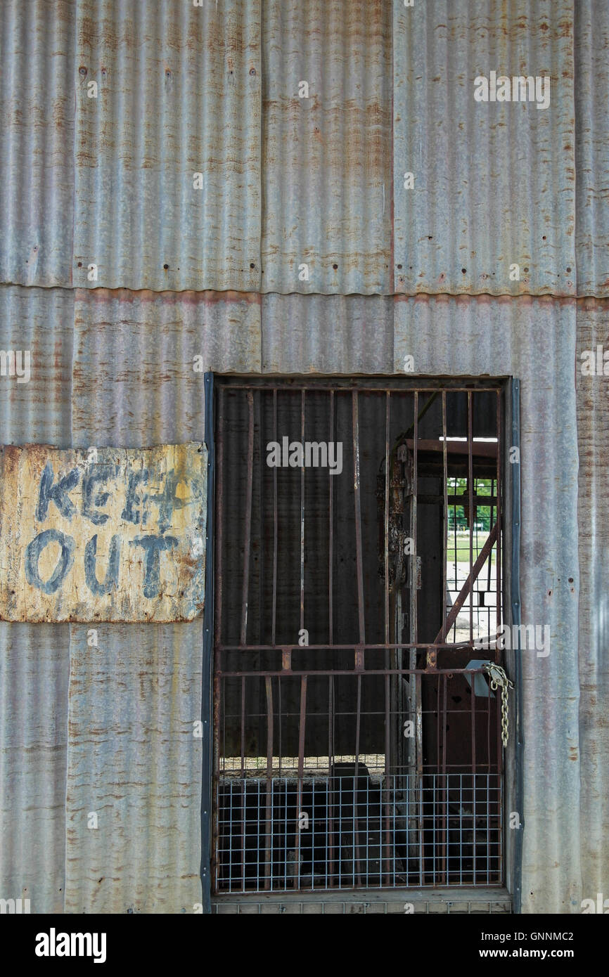 Old "Keep Out" sign at a closed mining site in Queensland - Australia ...