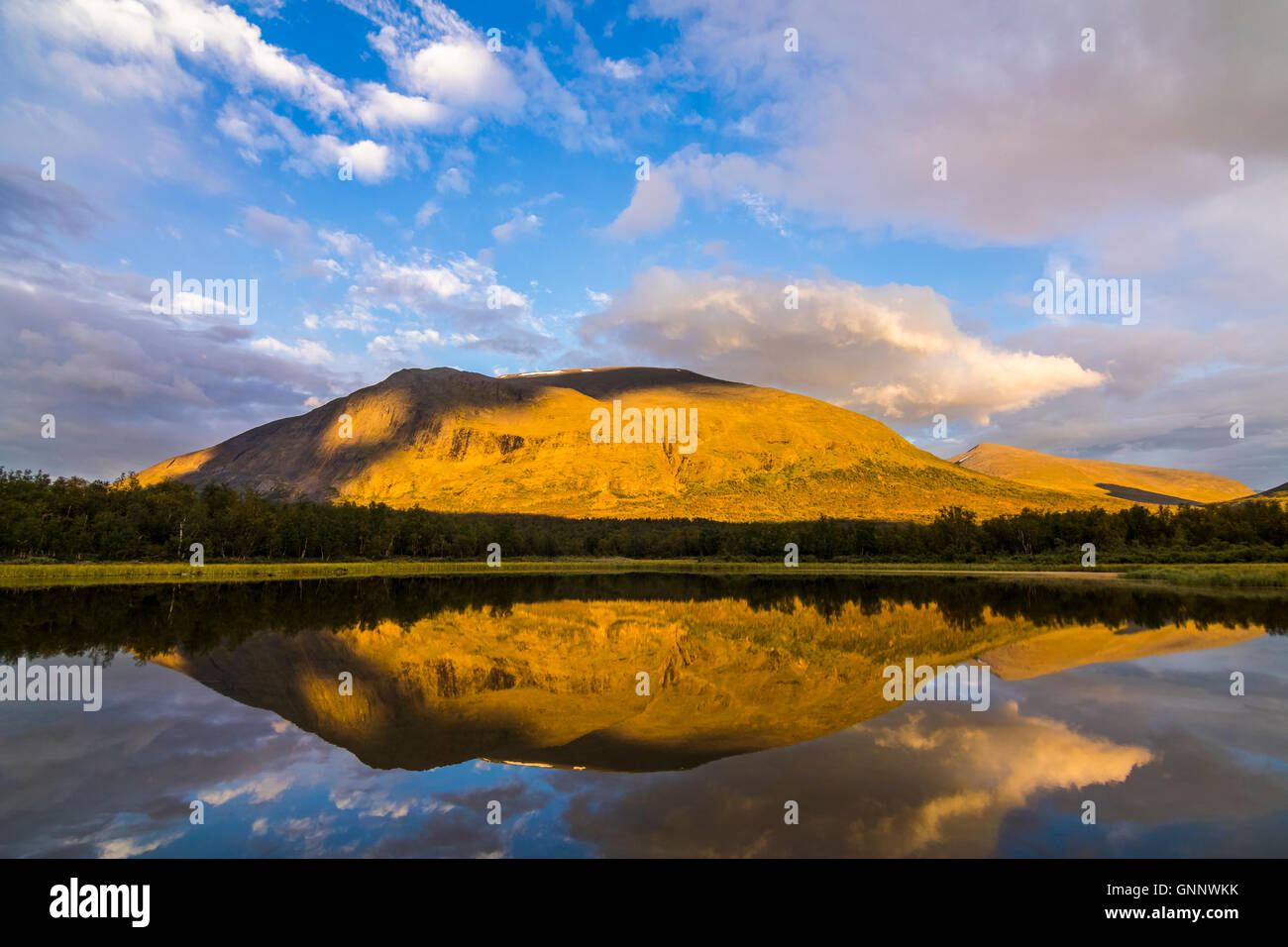 Mirror image of the fell Stock Photo - Alamy
