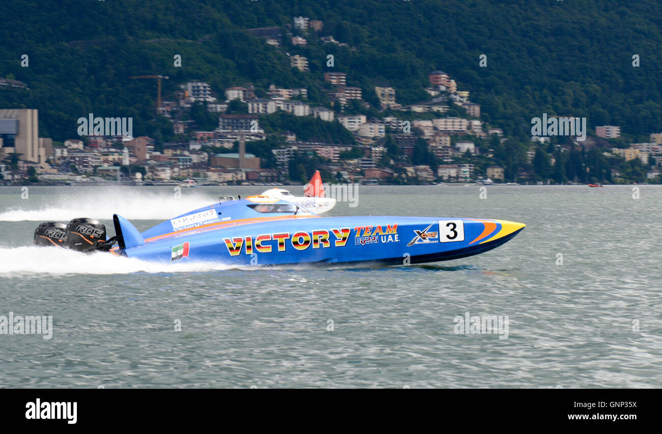Offshore race boat hi-res stock photography and images - Alamy