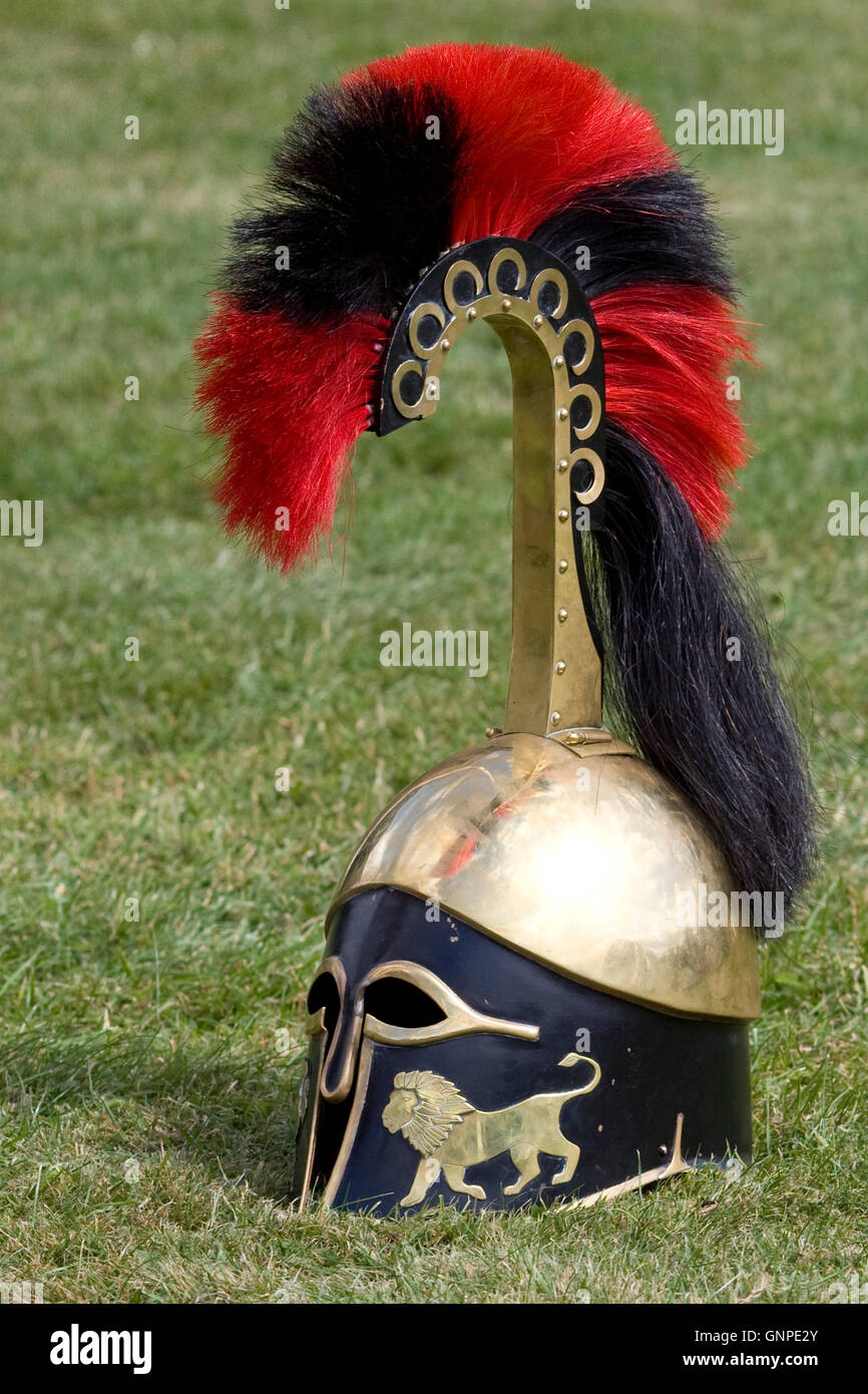 Greek hoplite fight hi-res stock photography and images - Alamy