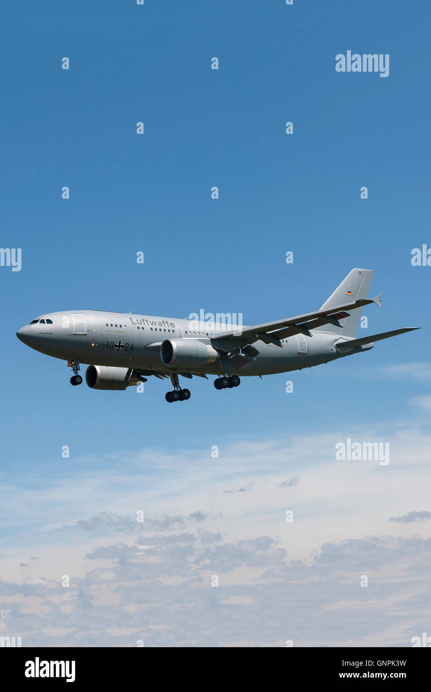 German Air Force (Luftwaffe) Airbus A310-304 transport aircraft Stock ...