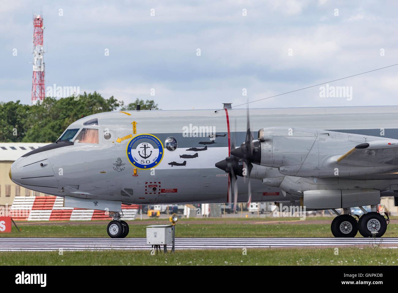 Lockheed p 3 orion hi-res stock photography and images - Alamy