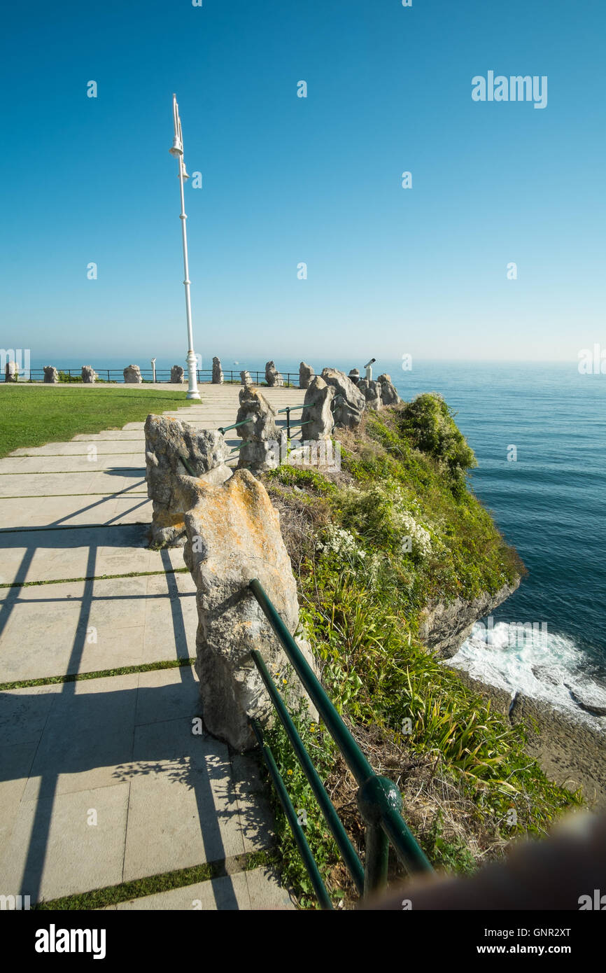 Santander waterfront hi-res stock photography and images - Alamy