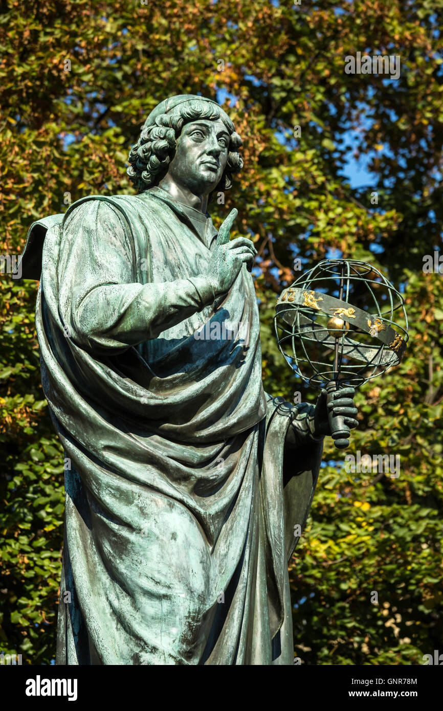 Nicolaus copernicus monument hi-res stock photography and images - Alamy