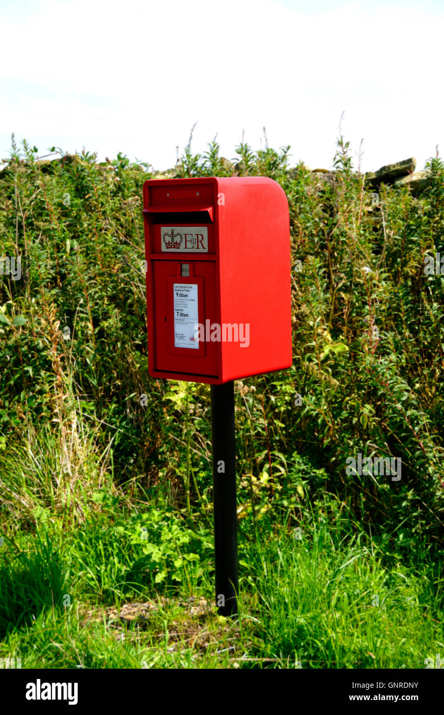 Postbox collection times hi-res stock photography and images - Alamy