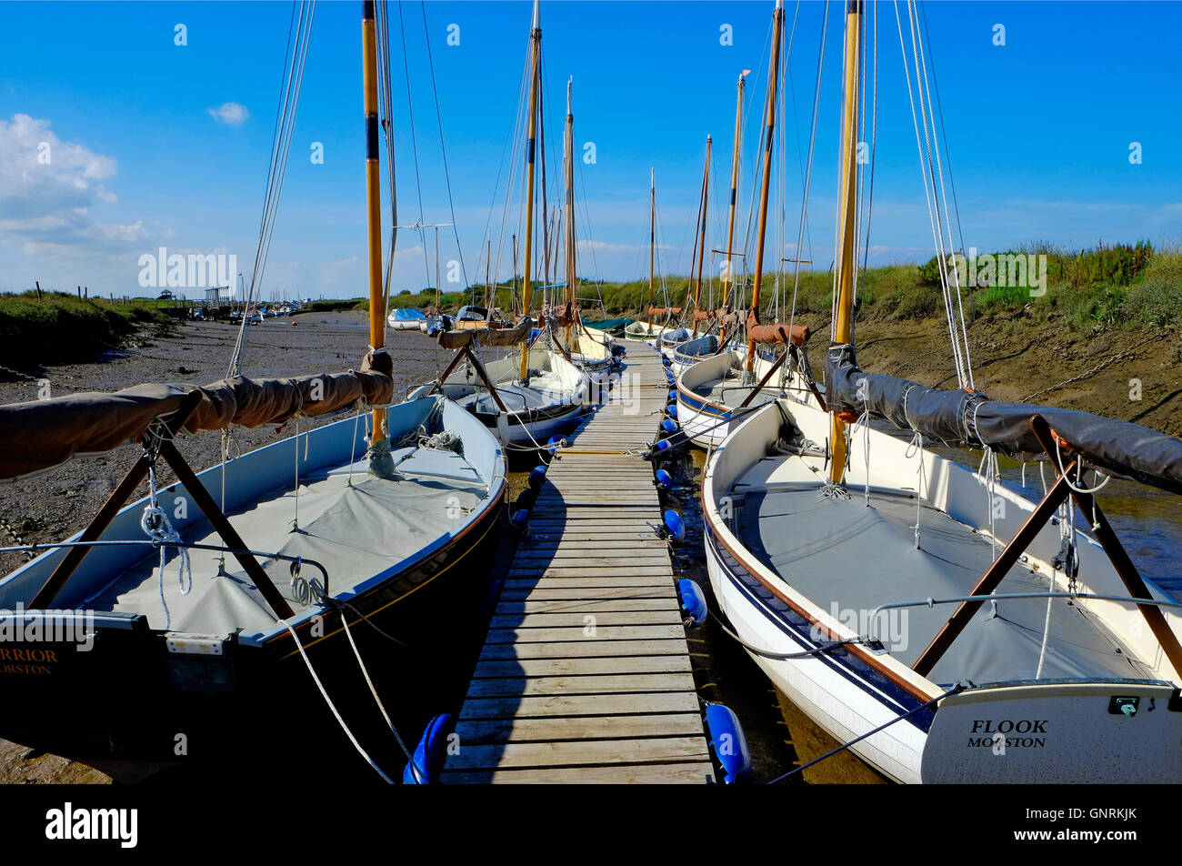 Morston quay boats hi-res stock photography and images - Alamy