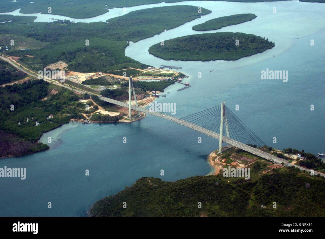 A view of Barelang bridge in Batam, Indonesia. Photo by Yuli Seperi ...