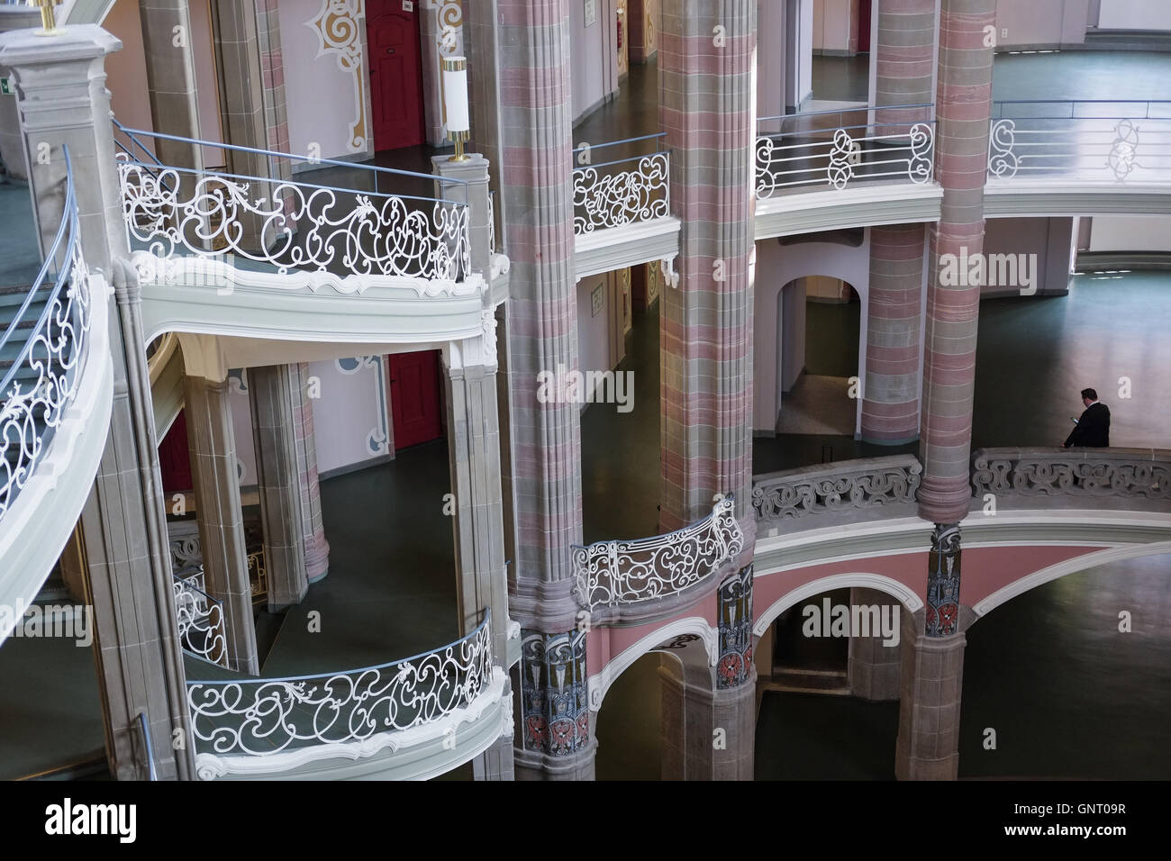 Law court interior stairs hi-res stock photography and images - Alamy
